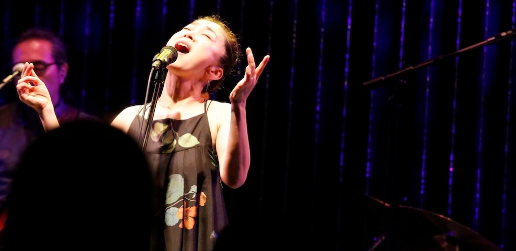 birdが25周年記念ライブで見せつけた、圧倒的な高揚感と開放感 | Rolling Stone Japan(ローリングストーン ジャパン）