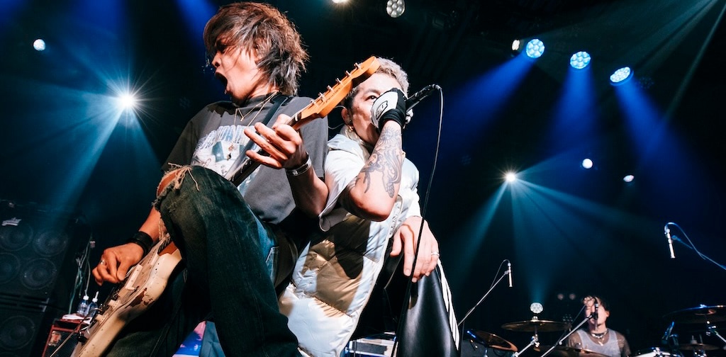 INORAN、初対バンツアーで生んだASH DA HEROとの熱いケミストリー | Rolling Stone Japan(ローリングストーン ...
