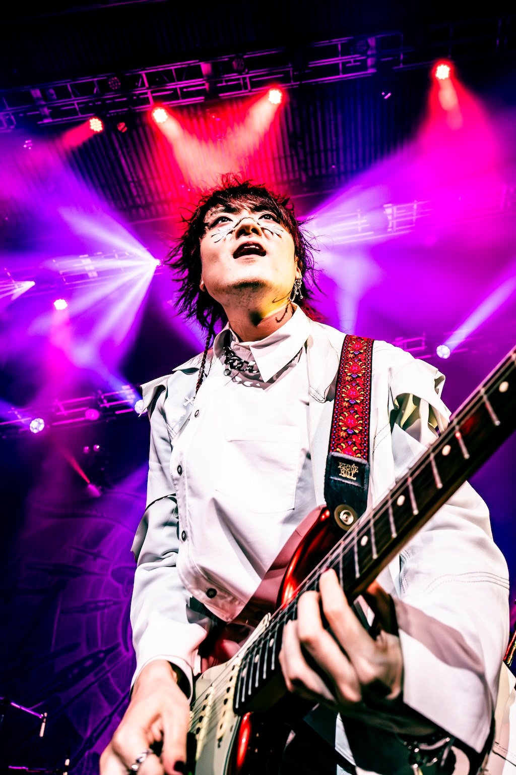 Chevon、第二章開幕を宣言したツアーファイナル「みんなの顔を見ながら進んでいきたい」 | Rolling Stone Japan ...