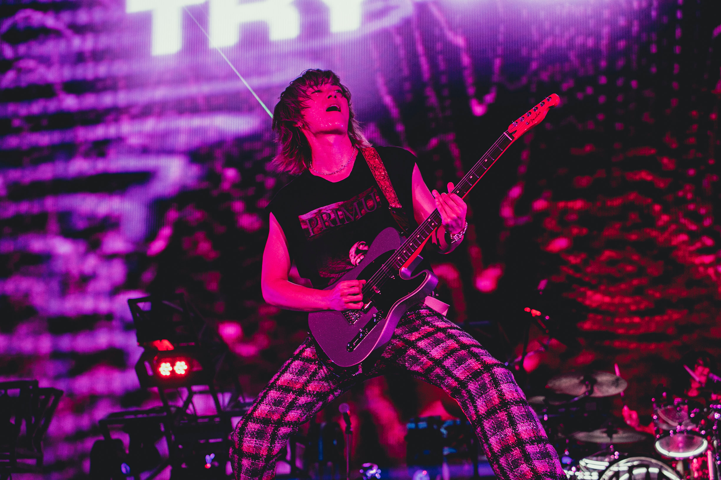 ONE OK ROCK、20周年『DETOX』ツアーで炸裂 揺るがぬ絆と未来へのメッセージ | Rolling Stone Japan(ローリングストーン ジャパン）