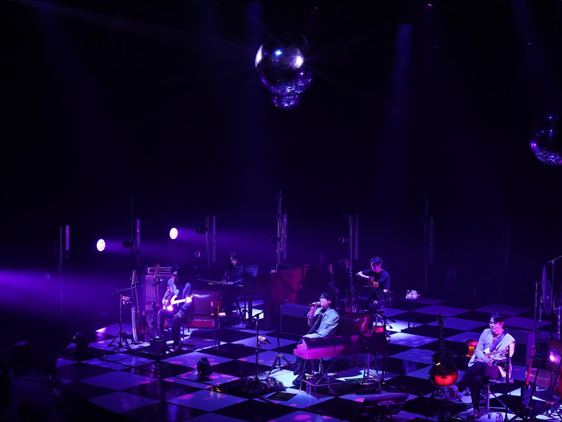 NELLが語る特別なアコースティックライブ、結成25周年の心境、K-POPとのコラボと韓国バンドシーン | Rolling Stone ...