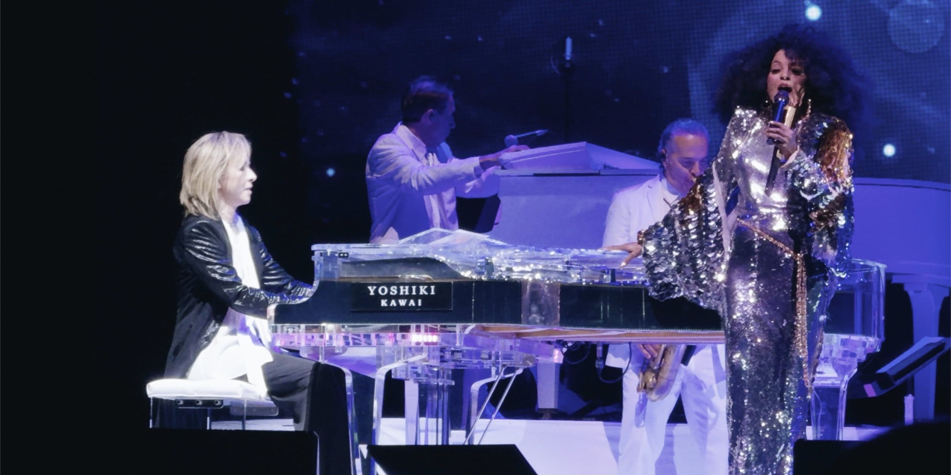 YOSHIKI、ダイアナ・ロス来日公演でサプライズ共演 名曲「If We Hold On Together」に大歓声 | Rolling ...